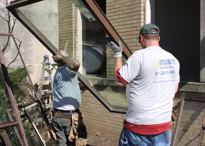 Commercial Windows Cleveland - Repair & Replace Commercial Windows